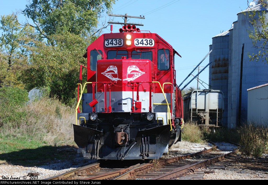 RJCC 3438 pulls up the rear